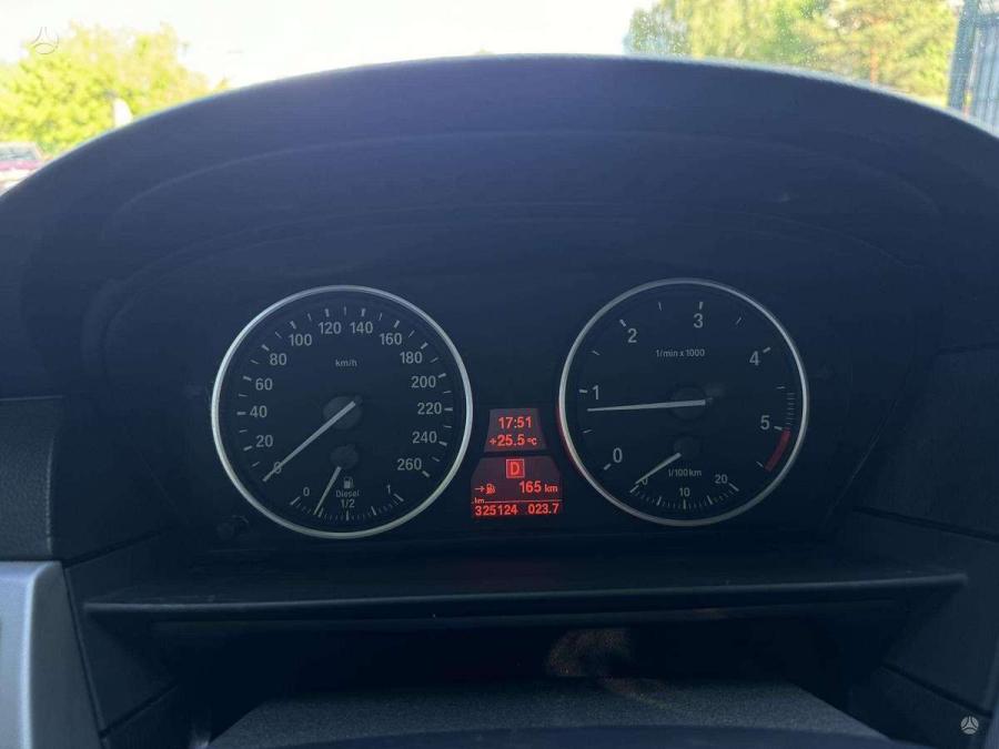 Черный БМВ 520 2010 в Вильнюс, объемом двигателя 2.00 л и пробегом 325 тыс. км за 6900 €, фото 24 на AUTOMOTO.COM.LV