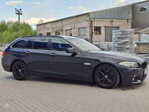 Black BMW 520 2010 in Silute, with an engine capacity of 2.00 L and mileage of 358 thousand km for 7000 €, photo 4 on AUTOMOTO.COM.LV