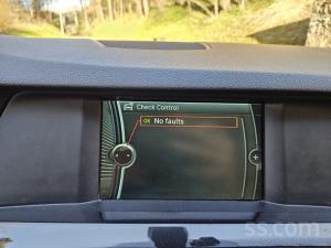 Black BMW 520 2010 in Riga, with an engine capacity of 2.00 L and mileage of 368 thousand km for 8200 €, photo 7 on AUTOMOTO.COM.LV