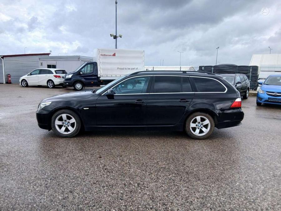 Black BMW 520 2010 in Marijampole, with an engine capacity of 2.00 L and mileage of 273 thousand km for 3450 €, photo 5 on AUTOMOTO.COM.LV