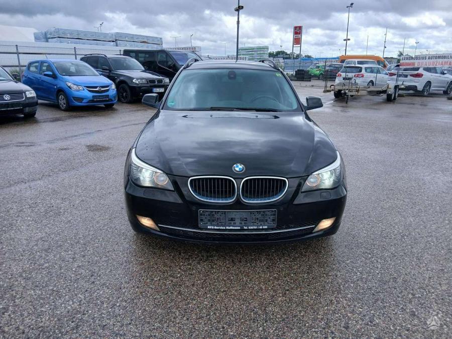 Black BMW 520 2010 in Marijampole, with an engine capacity of 2.00 L and mileage of 273 thousand km for 3450 €, photo 10 on AUTOMOTO.COM.LV