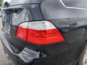 Black BMW 520 2010 in Marijampole, with an engine capacity of 2.00 L and mileage of 273 thousand km for 3450 €, photo 13 on AUTOMOTO.COM.LV