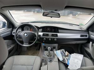 Black BMW 520 2010 in Marijampole, with an engine capacity of 2.00 L and mileage of 273 thousand km for 3450 €, photo 15 on AUTOMOTO.COM.LV