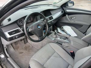 Black BMW 520 2010 in Marijampole, with an engine capacity of 2.00 L and mileage of 273 thousand km for 3450 €, photo 16 on AUTOMOTO.COM.LV