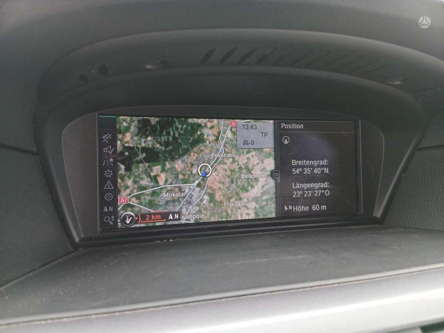 Black BMW 520 2010 in Marijampole, with an engine capacity of 2.00 L and mileage of 273 thousand km for 3450 €, photo 20 on AUTOMOTO.COM.LV