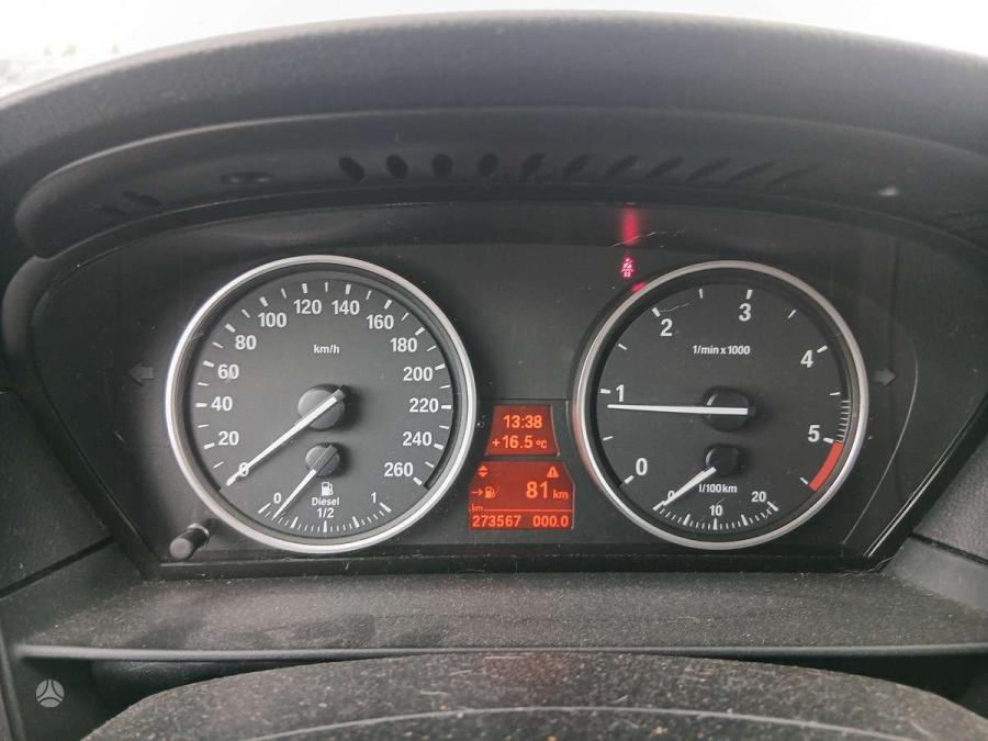 Black BMW 520 2010 in Marijampole, with an engine capacity of 2.00 L and mileage of 273 thousand km for 3450 €, photo 22 on AUTOMOTO.COM.LV