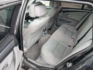 Black BMW 520 2010 in Marijampole, with an engine capacity of 2.00 L and mileage of 273 thousand km for 3450 €, photo 26 on AUTOMOTO.COM.LV