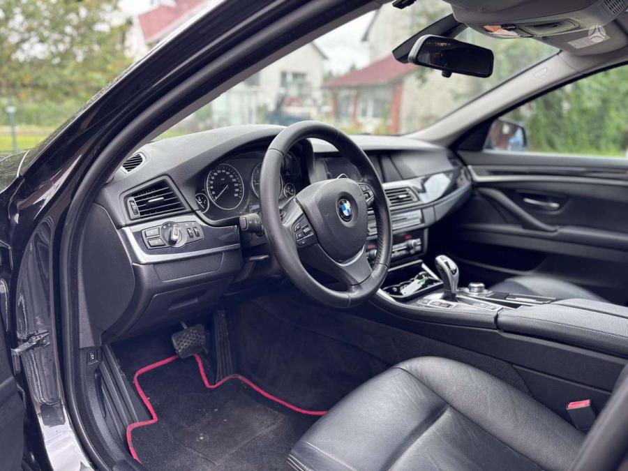 Melns BMW 520 2010 Gargždai, ar dzinēja tilpumu 2.00 L un nobraukumu 231 tūkst. km par 7499 €, foto 12 vietnē AUTOMOTO.COM.LV