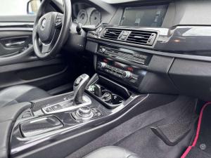 Melns BMW 520 2010 Gargždai, ar dzinēja tilpumu 2.00 L un nobraukumu 231 tūkst. km par 7499 €, foto 18 vietnē AUTOMOTO.COM.LV