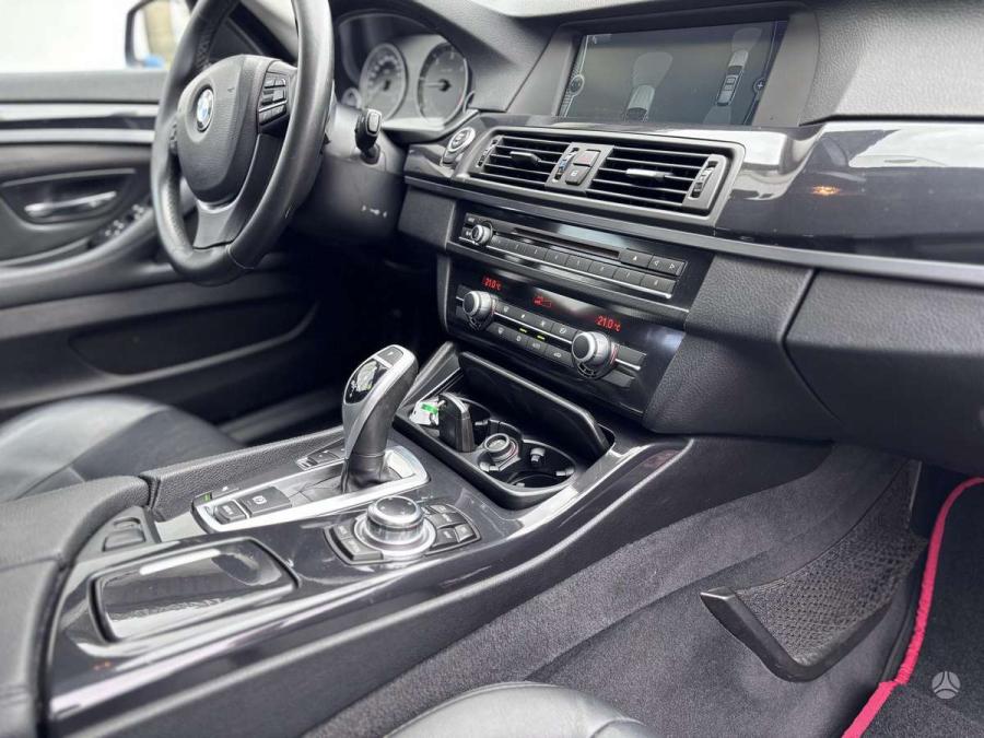 Melns BMW 520 2010 Gargždai, ar dzinēja tilpumu 2.00 L un nobraukumu 231 tūkst. km par 7499 €, foto 18 vietnē AUTOMOTO.COM.LV