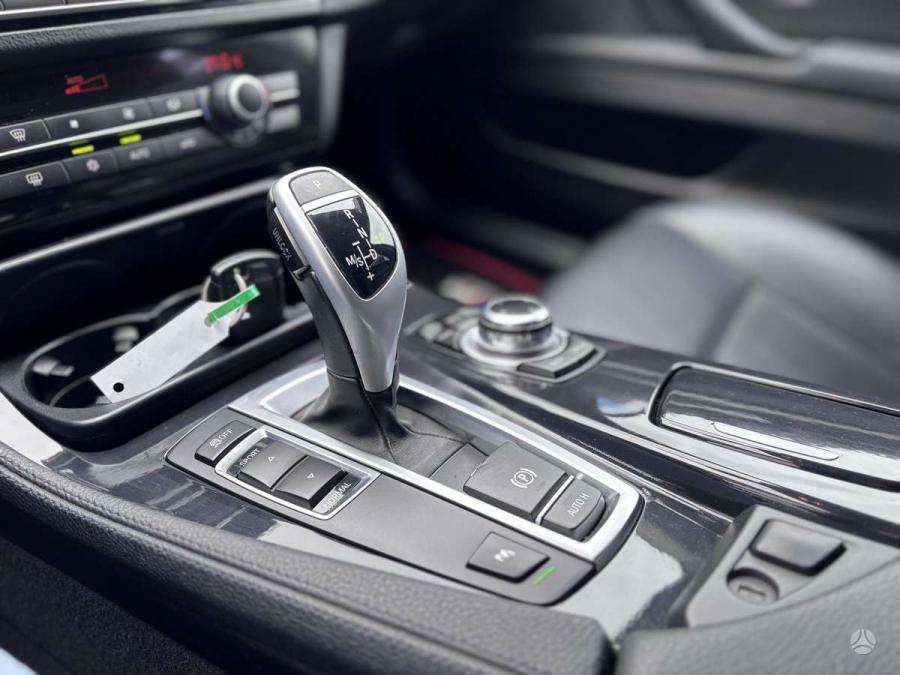 Melns BMW 520 2010 Gargždai, ar dzinēja tilpumu 2.00 L un nobraukumu 231 tūkst. km par 7499 €, foto 20 vietnē AUTOMOTO.COM.LV