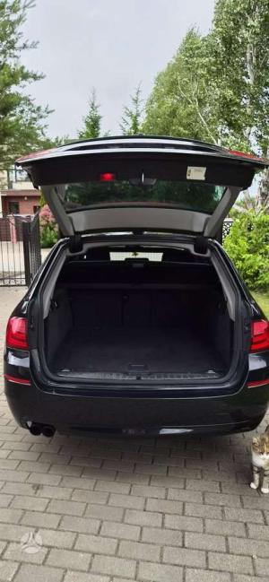 Melns BMW 520 2010 Klaipėda, ar dzinēja tilpumu 2.00 L un nobraukumu 331 tūkst. km par 7000 €, foto 13 vietnē AUTOMOTO.COM.LV