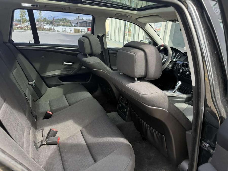 Black BMW 520 2010 in Vilnius, with an engine capacity of 2.00 L and mileage of 309 thousand km for 3800 €, photo 11 on AUTOMOTO.COM.LV