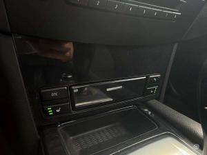 Black BMW 520 2010 in Vilnius, with an engine capacity of 2.00 L and mileage of 309 thousand km for 3800 €, photo 16 on AUTOMOTO.COM.LV