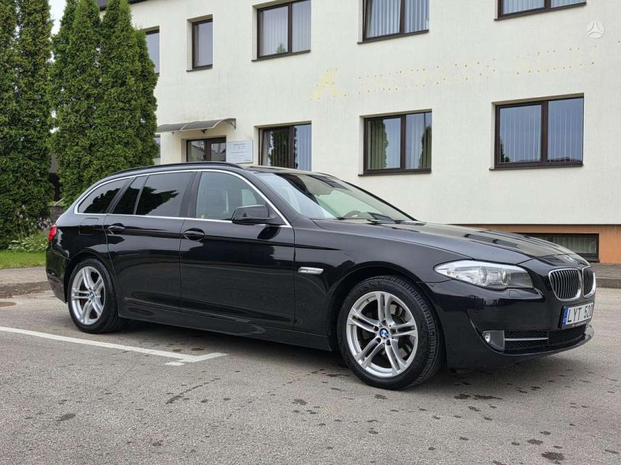 Черный БМВ 520 2010 в Кретинга, объемом двигателя 2.00 л и пробегом 332 тыс. км за 6800 €, фото 6 на AUTOMOTO.COM.LV