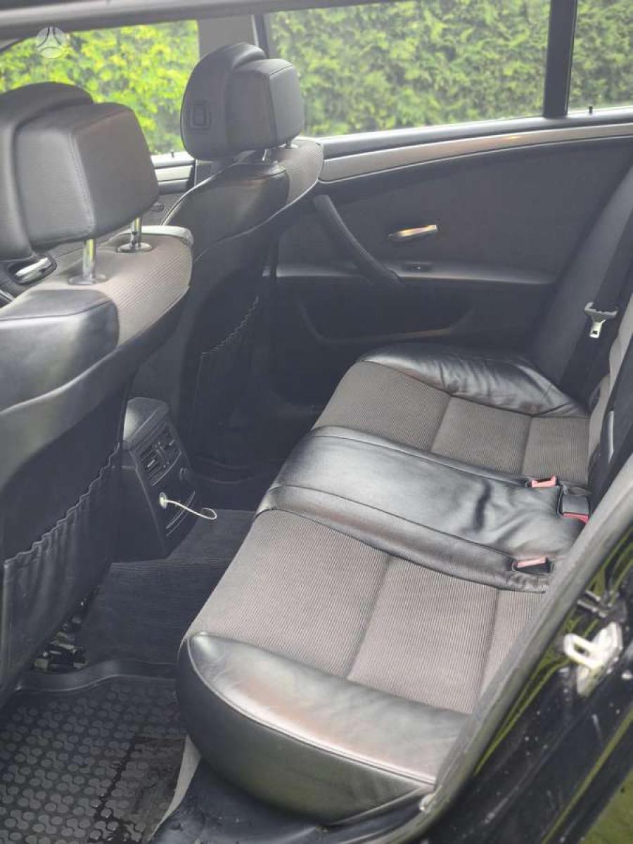 Melns BMW 520 2010 Alīta, ar dzinēja tilpumu 2.00 L un nobraukumu 434 tūkst. km par 4200 €, foto 12 vietnē AUTOMOTO.COM.LV