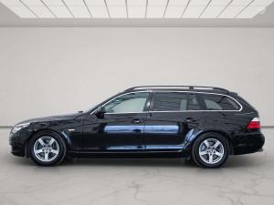 Melns BMW 520 2010 Kauņa, ar dzinēja tilpumu 2.00 L un nobraukumu 324 tūkst. km par 5390 €, foto 4 vietnē AUTOMOTO.COM.LV