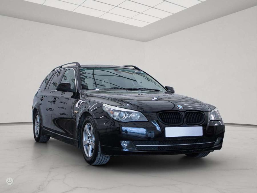 Melns BMW 520 2010 Kauņa, ar dzinēja tilpumu 2.00 L un nobraukumu 324 tūkst. km par 5390 €, foto 9 vietnē AUTOMOTO.COM.LV