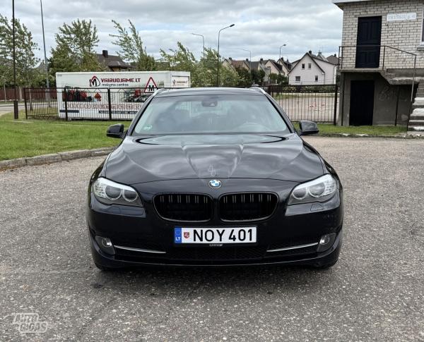 Black BMW 520 2010 in Telschi, with an engine capacity of 2.00 L and mileage of 345 thousand km for 7200 €, photo 6 on AUTOMOTO.COM.LV