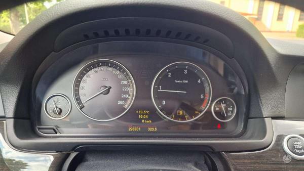 Black BMW 520 2010 in Vilnius, with an engine capacity of 2.00 L and mileage of 299 thousand km for 6800 €, photo 9 on AUTOMOTO.COM.LV