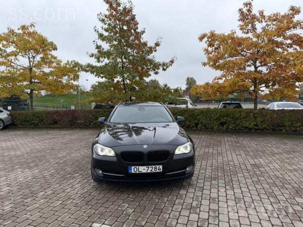 Melns BMW 520 2010 Jelgava, ar dzinēja tilpumu 2.00 L un nobraukumu 345 tūkst. km par 8200 €, foto 3 vietnē AUTOMOTO.COM.LV