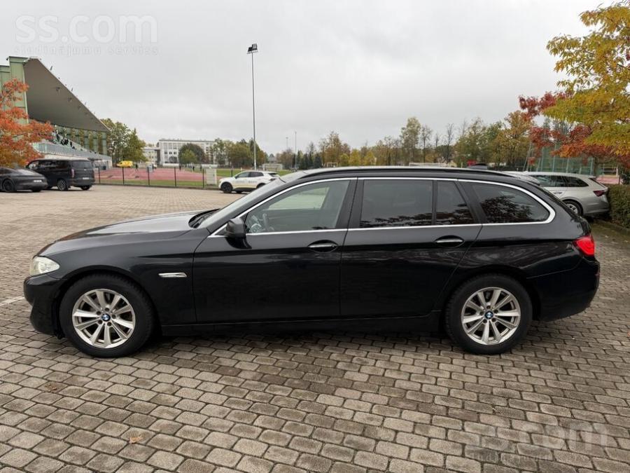 Melns BMW 520 2010 Jelgava, ar dzinēja tilpumu 2.00 L un nobraukumu 345 tūkst. km par 8200 €, foto 4 vietnē AUTOMOTO.COM.LV