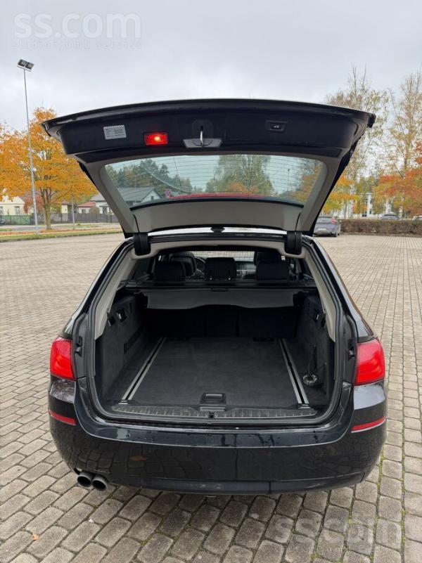 Melns BMW 520 2010 Jelgava, ar dzinēja tilpumu 2.00 L un nobraukumu 345 tūkst. km par 8200 €, foto 9 vietnē AUTOMOTO.COM.LV