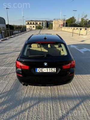 Black BMW 520 2011 in Riga, with an engine capacity of 2.00 L and mileage of 238 thousand km for 7000 €, photo 4 on AUTOMOTO.COM.LV
