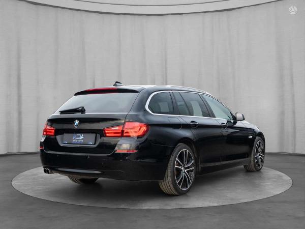 Melns BMW 520 2011 Marijampole, ar dzinēja tilpumu 2.00 L un nobraukumu 284 tūkst. km par 8450 €, foto 11 vietnē AUTOMOTO.COM.LV