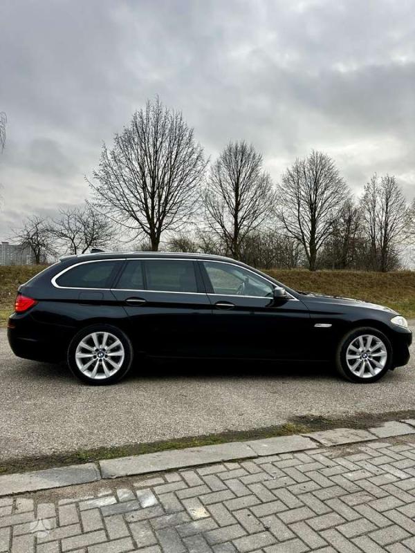 Melns BMW 520 2011 Marijampole, ar dzinēja tilpumu 2.00 L un nobraukumu 230 tūkst. km par 7999 €, foto 10 vietnē AUTOMOTO.COM.LV