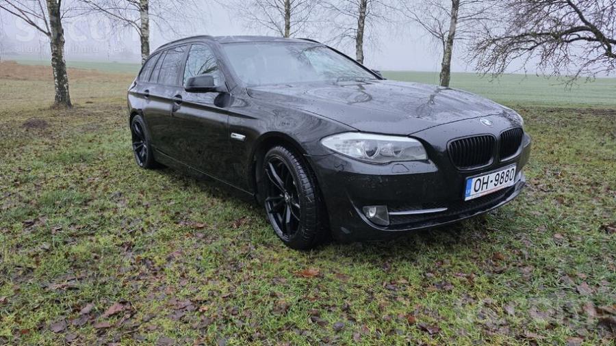 Melns BMW 520 2011 Ogre, ar dzinēja tilpumu 2.00 L un nobraukumu 444 tūkst. km par 7200 €, foto 1 vietnē AUTOMOTO.COM.LV