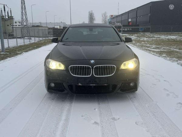 Black BMW 520 2011 in Parnu, with an engine capacity of 2.00 L and mileage of 258 thousand km for 8500 €, photo 5 on AUTOMOTO.COM.LV