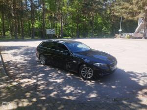 Black BMW 520 2011 in Klaipeda, with an engine capacity of 2.00 L and mileage of 245 thousand km for 6999 €, photo  on AUTOMOTO.COM.LV