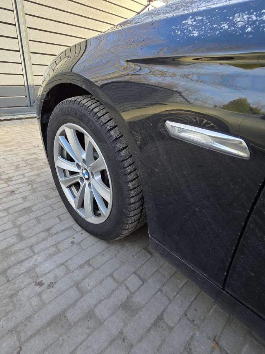 Melns BMW 520 2011 Panevēža, ar dzinēja tilpumu 0.00 L un nobraukumu 260 tūkst. km par 5700 €, foto 10 vietnē AUTOMOTO.COM.LV