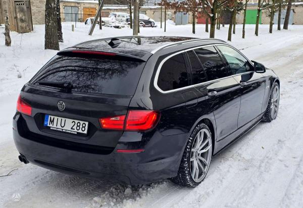 Black BMW 520 2011 in Radviliskis, with an engine capacity of 2.00 L and mileage of 361 thousand km for 7800 €, photo 5 on AUTOMOTO.COM.LV