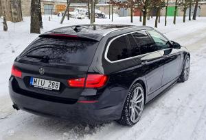 Black BMW 520 2011 in Radviliskis, with an engine capacity of 2.00 L and mileage of 361 thousand km for 7800 €, photo 5 on AUTOMOTO.COM.LV