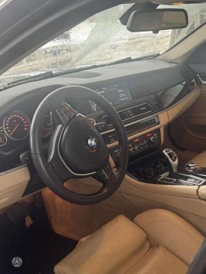 Melns BMW 520 2011 Panevēža, ar dzinēja tilpumu 2.00 L un nobraukumu 288 tūkst. km par 6399 €, foto 6 vietnē AUTOMOTO.COM.LV