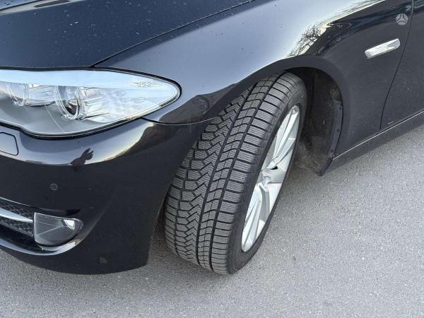Black BMW 520 2011 in Vilnius, with an engine capacity of 2.00 L and mileage of 202 thousand km for 9100 €, photo 10 on AUTOMOTO.COM.LV