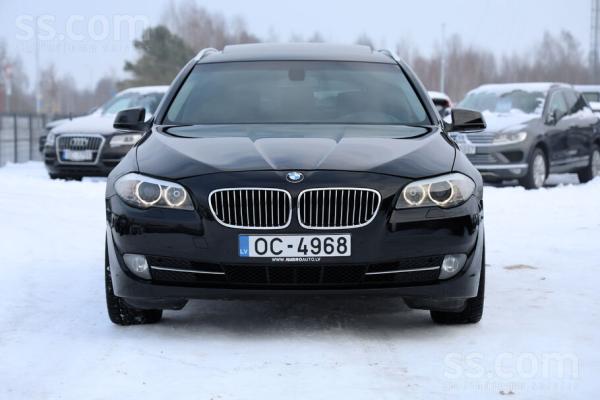 Melns BMW 520 2011 Jelgava, ar dzinēja tilpumu 2.00 L un nobraukumu 0 tūkst. km par 7990 €, foto 2 vietnē AUTOMOTO.COM.LV