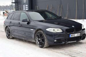 Black BMW 520 2011 in Vilnius, with an engine capacity of 2.00 L and mileage of 301 thousand km for 9900 €, photo 3 on AUTOMOTO.COM.LV