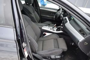 Black BMW 520 2011 in Vilnius, with an engine capacity of 2.00 L and mileage of 301 thousand km for 9900 €, photo 9 on AUTOMOTO.COM.LV