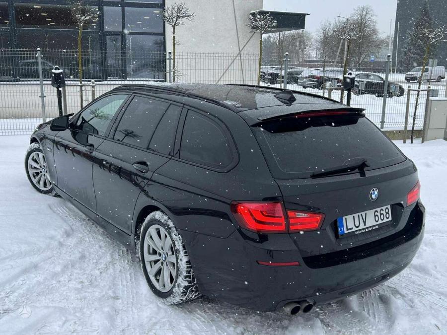Black BMW 520 2011 in Kaunas, with an engine capacity of 2.00 L and mileage of 4400 thousand km for 7300 €, photo 8 on AUTOMOTO.COM.LV