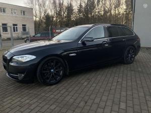 Black BMW 520 2011 in Marijampole, with an engine capacity of 2.00 L and mileage of 271 thousand km for 6750 €, photo 4 on AUTOMOTO.COM.LV
