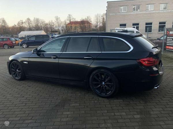 Melns BMW 520 2011 Marijampole, ar dzinēja tilpumu 2.00 L un nobraukumu 271 tūkst. km par 6750 €, foto 6 vietnē AUTOMOTO.COM.LV