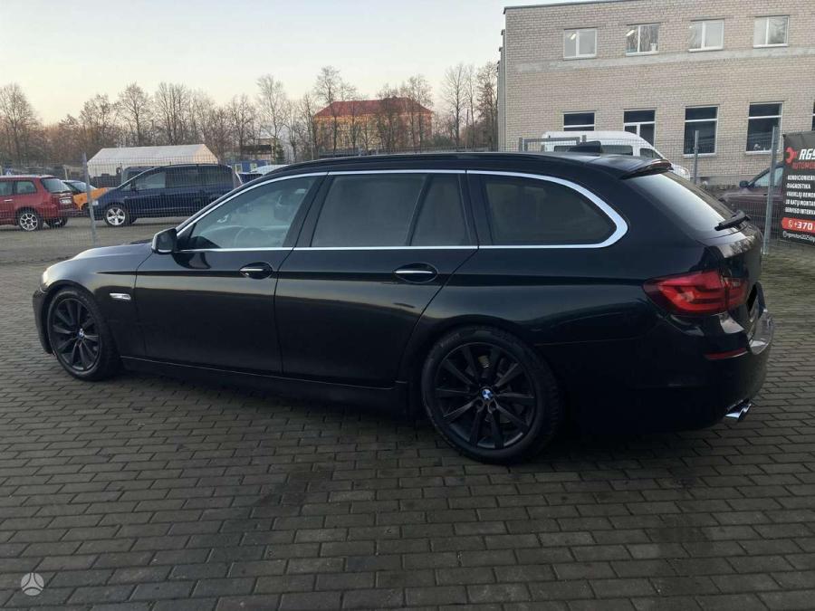 Black BMW 520 2011 in Marijampole, with an engine capacity of 2.00 L and mileage of 271 thousand km for 6750 €, photo 6 on AUTOMOTO.COM.LV