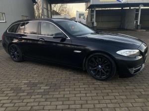 Black BMW 520 2011 in Marijampole, with an engine capacity of 2.00 L and mileage of 271 thousand km for 6750 €, photo 12 on AUTOMOTO.COM.LV