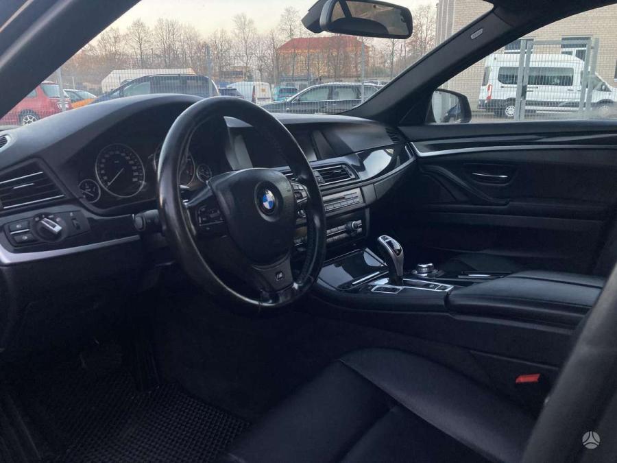 Black BMW 520 2011 in Marijampole, with an engine capacity of 2.00 L and mileage of 271 thousand km for 6750 €, photo 17 on AUTOMOTO.COM.LV