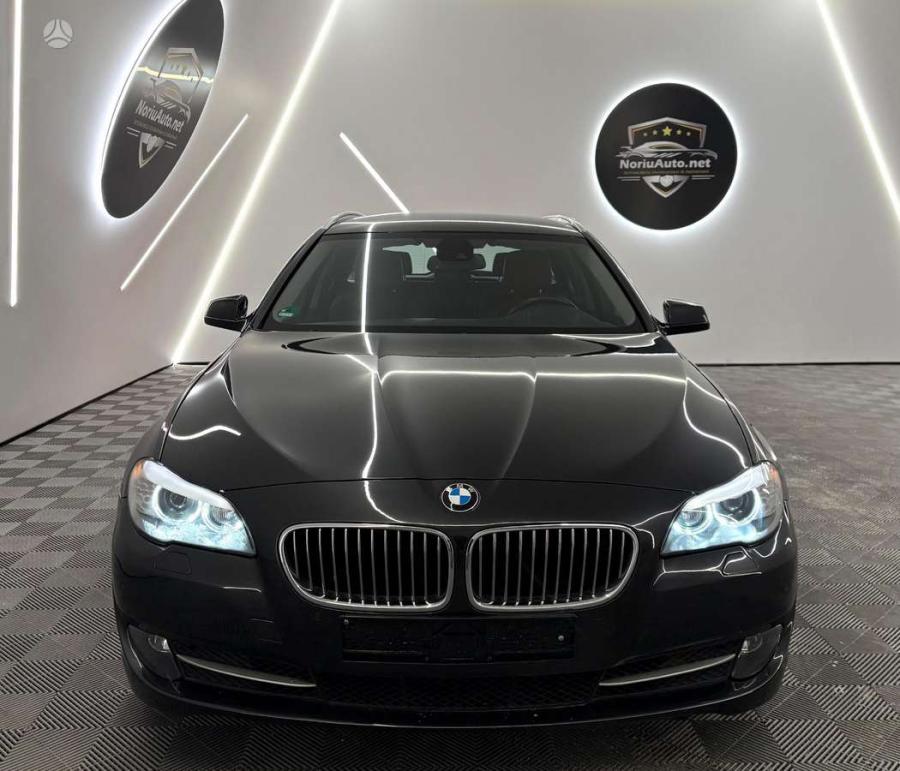Black BMW 520 2011 in Marijampole, with an engine capacity of 2.00 L and mileage of 357 thousand km for 7999 €, photo 24 on AUTOMOTO.COM.LV