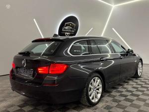 Black BMW 520 2011 in Marijampole, with an engine capacity of 2.00 L and mileage of 357 thousand km for 7999 €, photo 28 on AUTOMOTO.COM.LV