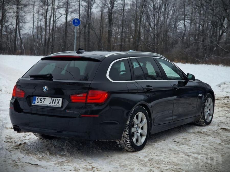 Melns BMW 520 2011 Tallina, ar dzinēja tilpumu 2.00 L un nobraukumu 379 tūkst. km par 5700 €, foto 2 vietnē AUTOMOTO.COM.LV